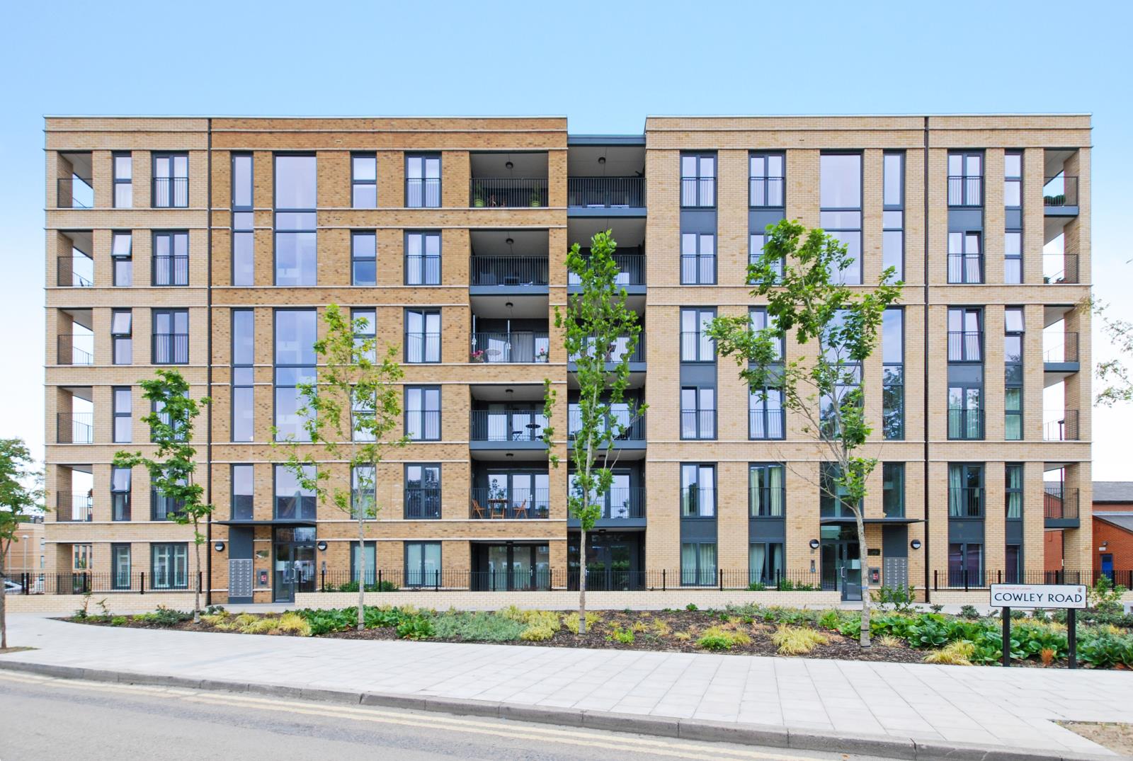 1 Bedroom Flat Sold in London, SW9