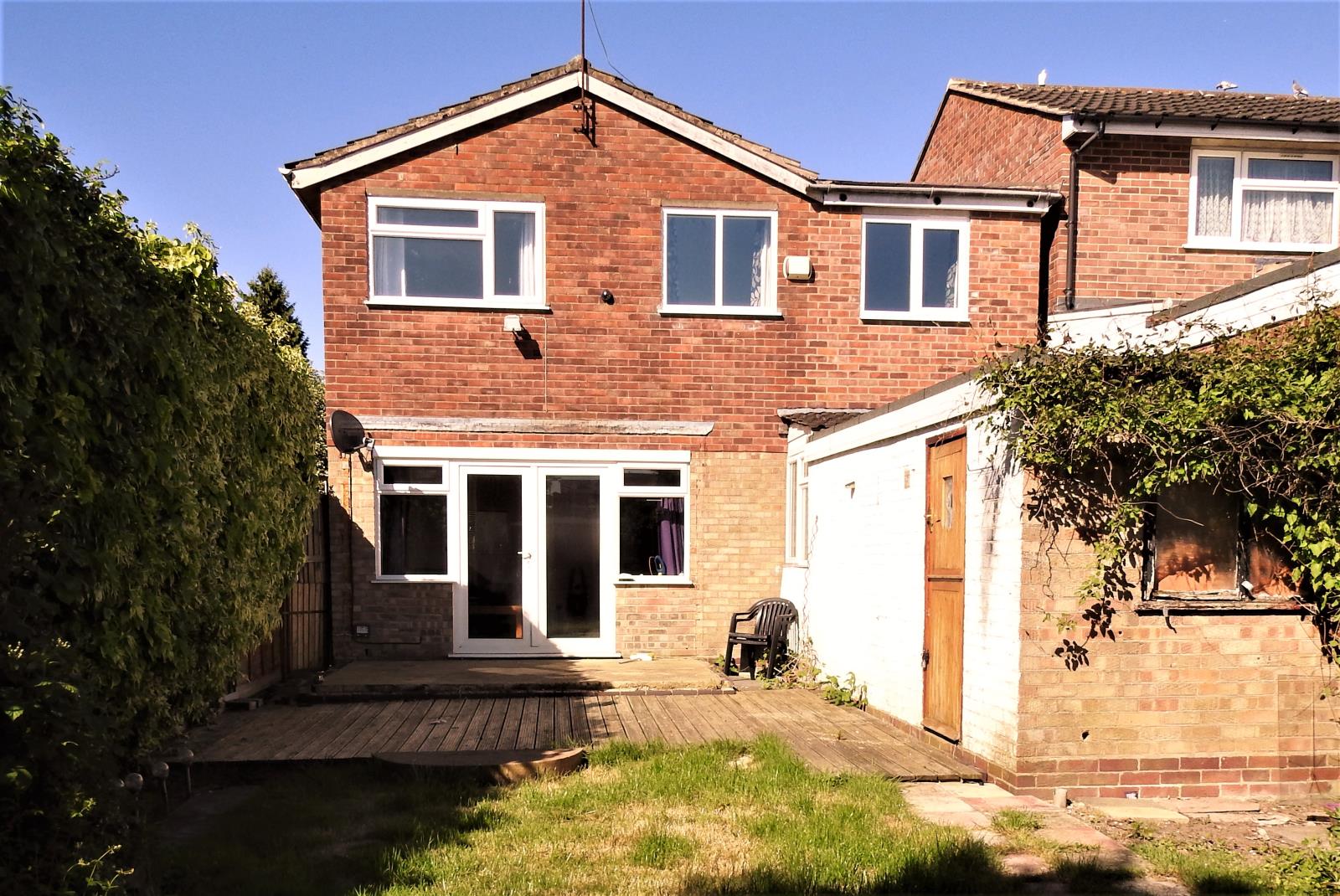 4 Bedroom Detached House Sold in Leicester, LE3