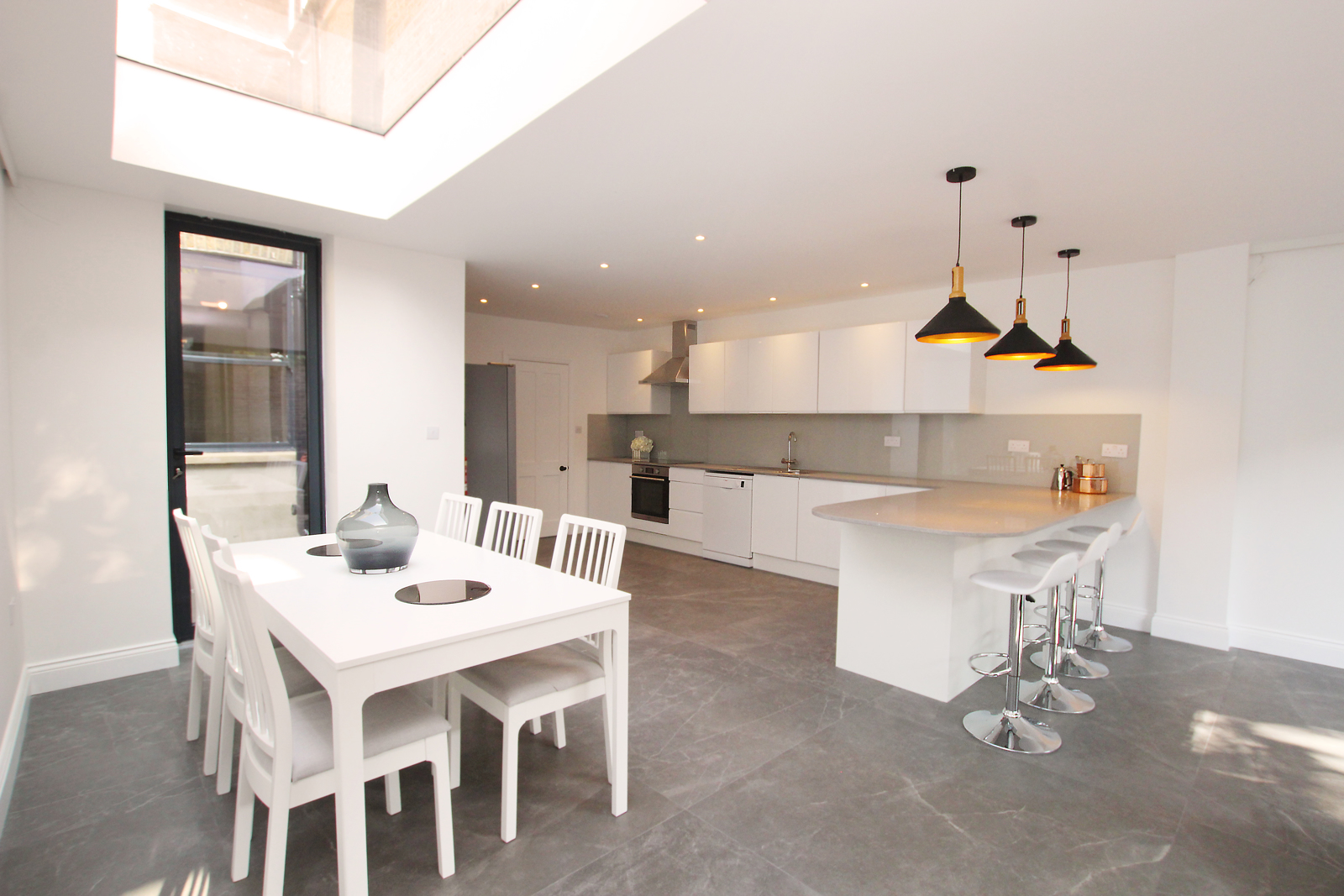 6 Bedroom Terraced House Let in London, SW2