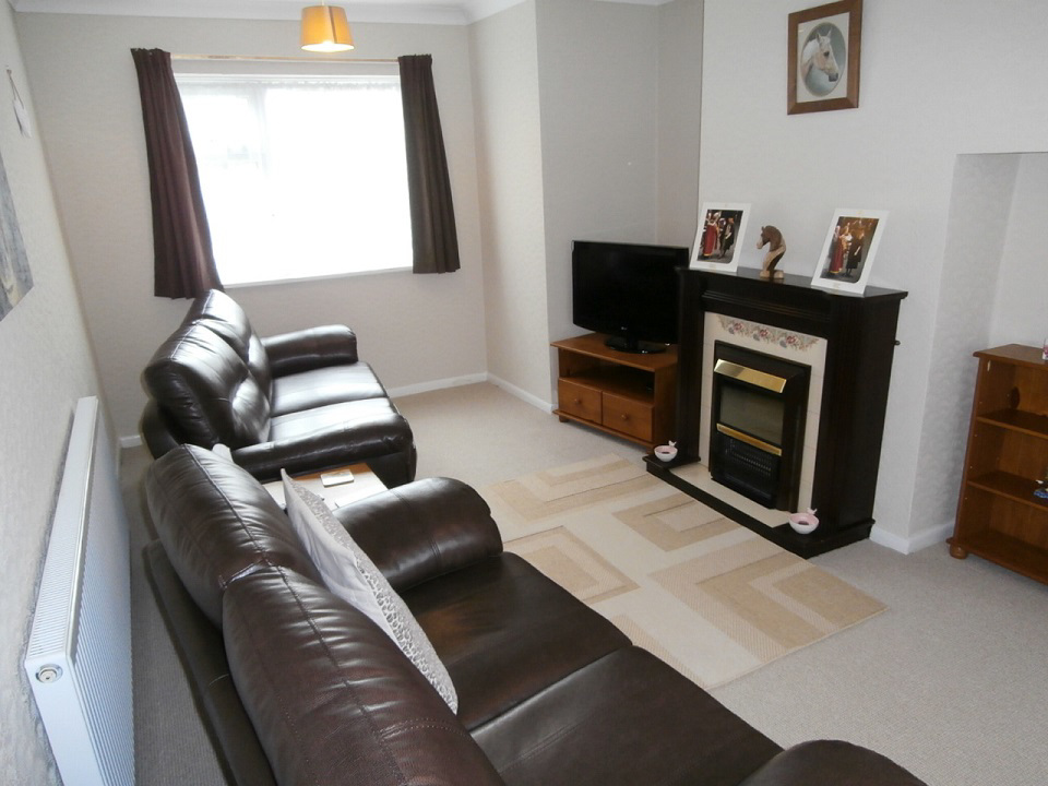 2 Bedroom Town House To Let in Sheffield, S8