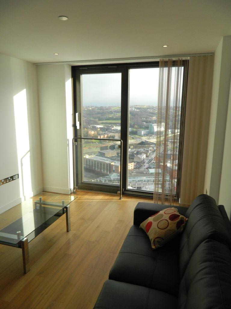 1 Bedroom Apartment Let in Sheffield, S1