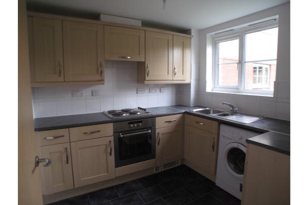 2 Bedroom Apartment Let in Esher, KT10