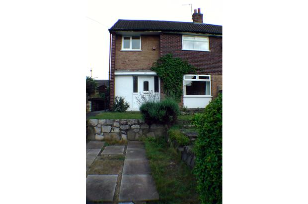 3 Bedroom Semi-Detached House Let in CASTLEFORD, WF10