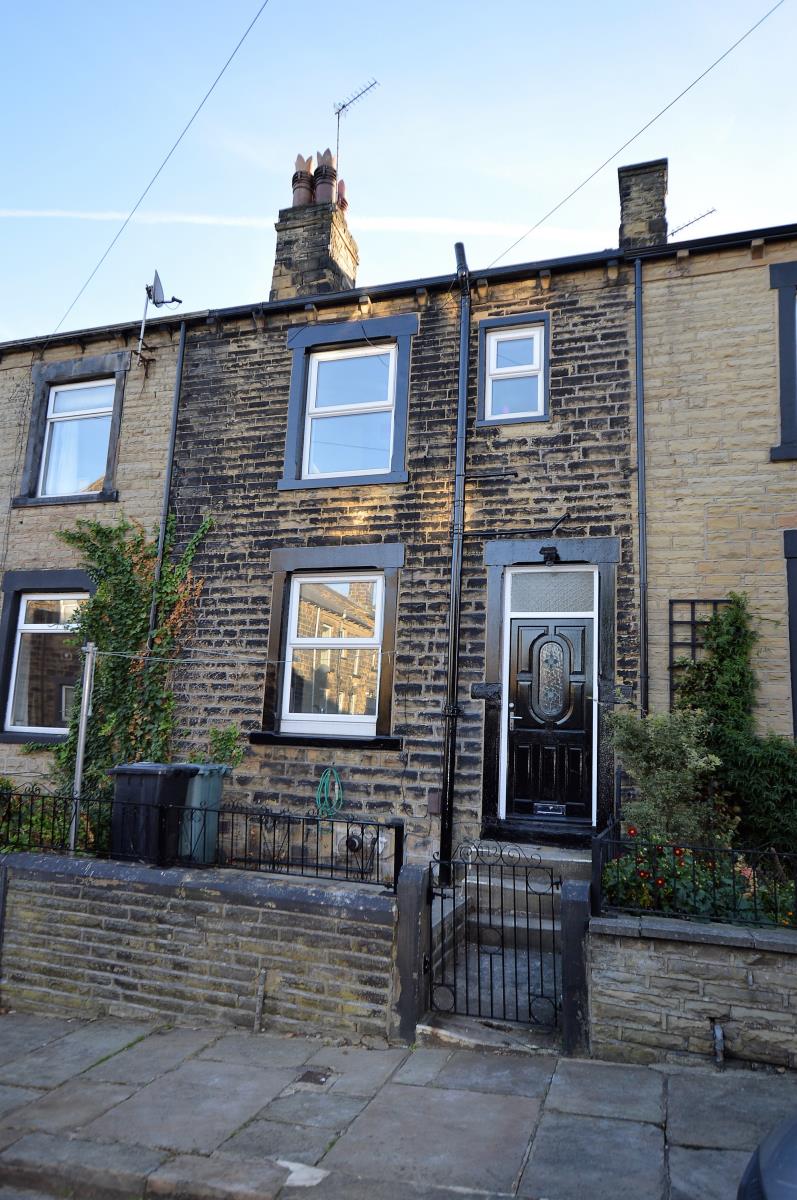 1 Bedroom Terraced House Let in Leeds, LS27