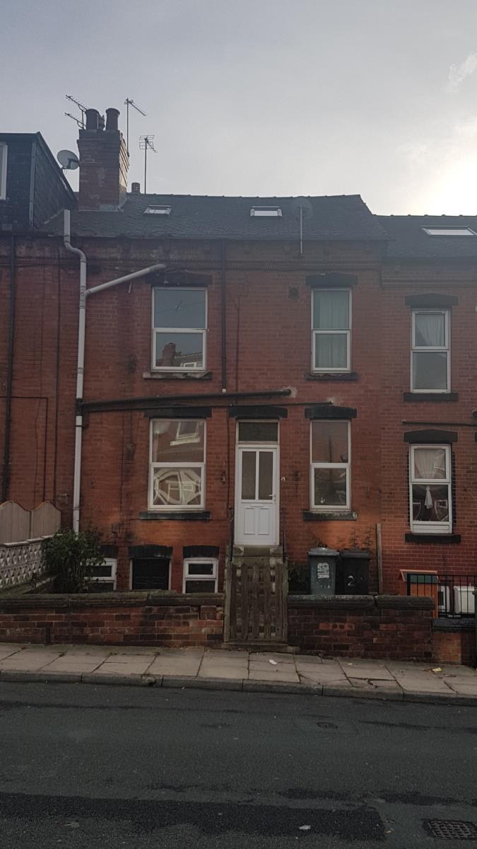 2 Bedroom Terraced House Let In Leeds Ls11