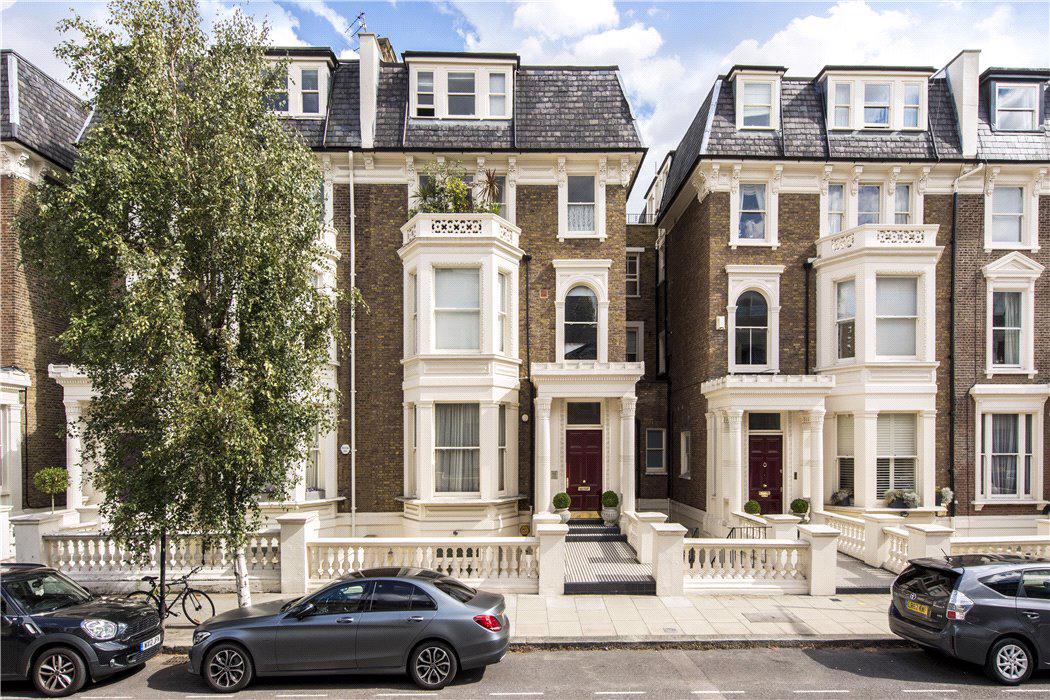 2 Bedroom Apartment Let in London, W9