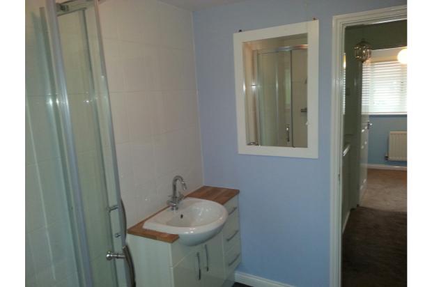 3 Bedroom Mews Let In Manchester M38