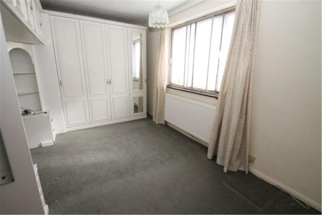 5 Bedroom End Terraced House Sold In Slough Sl2