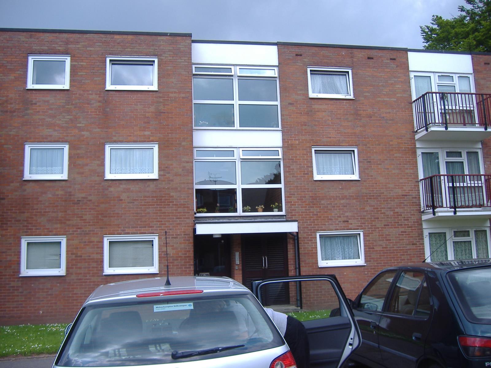 2 Bedroom Ground Floor Flat Let in Wolverhampton, WV3