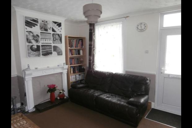 3 Bedroom Terraced House Let in Gillingham, ME7