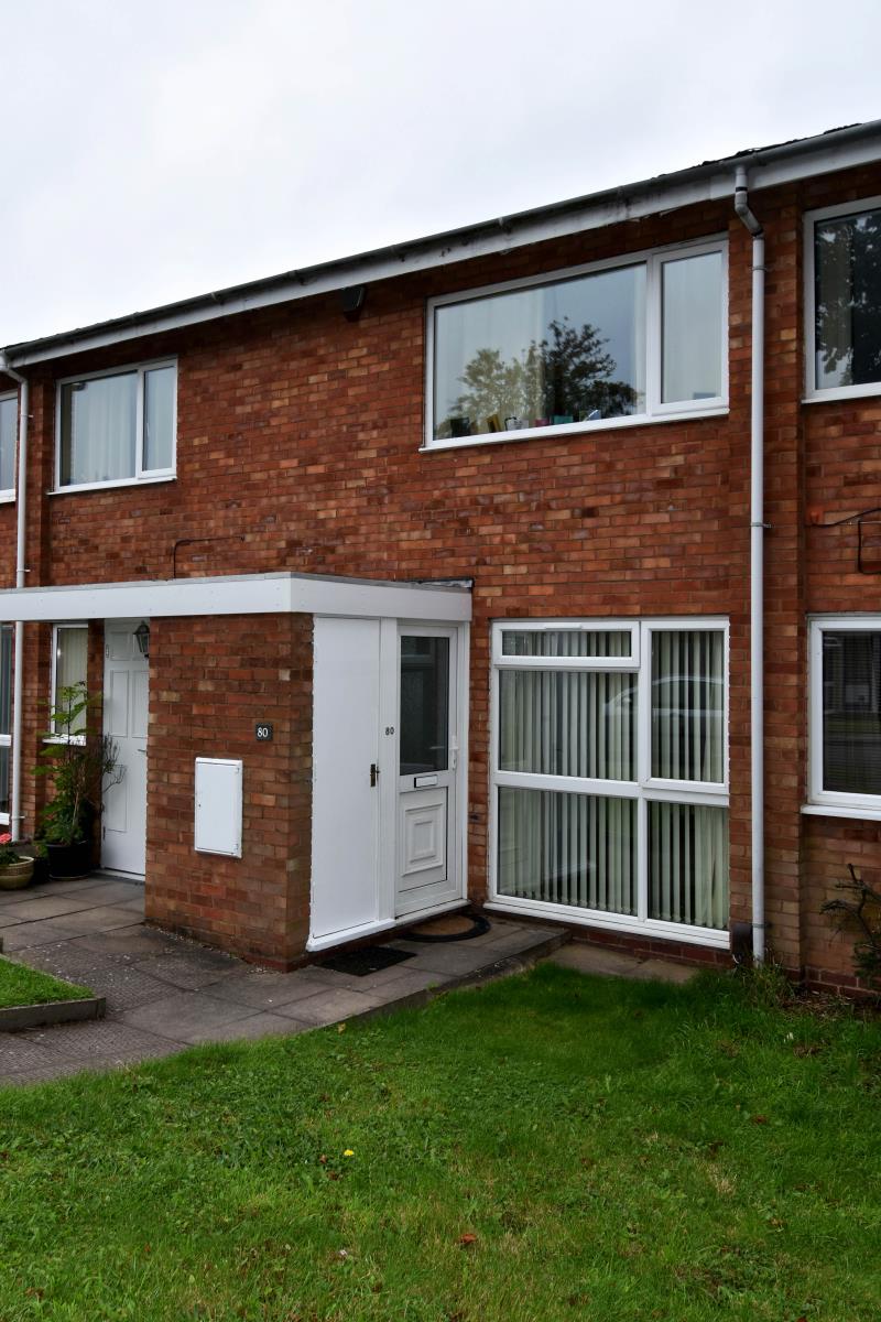 2 Bedroom Ground Floor Maisonette Let in Birmingham, B14