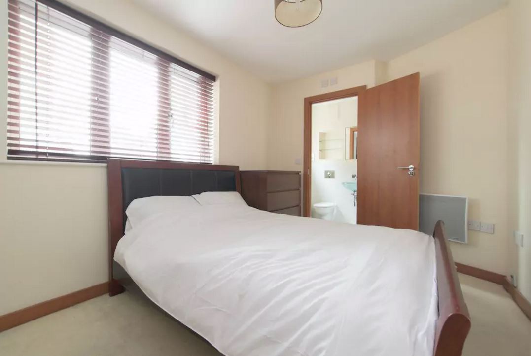 2 Bedroom Apartment Let In London E14