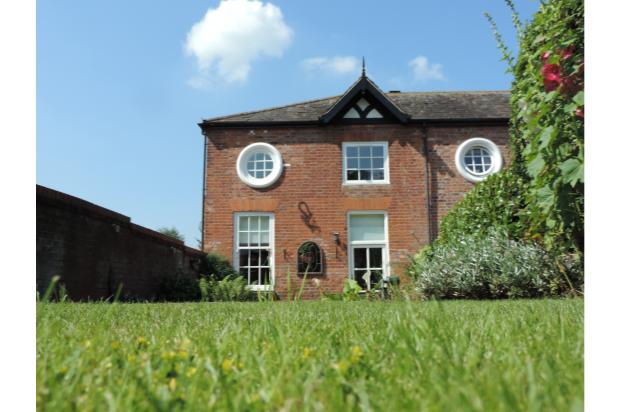 2 Bedroom End Terraced House Sold in Middlewich, CW10