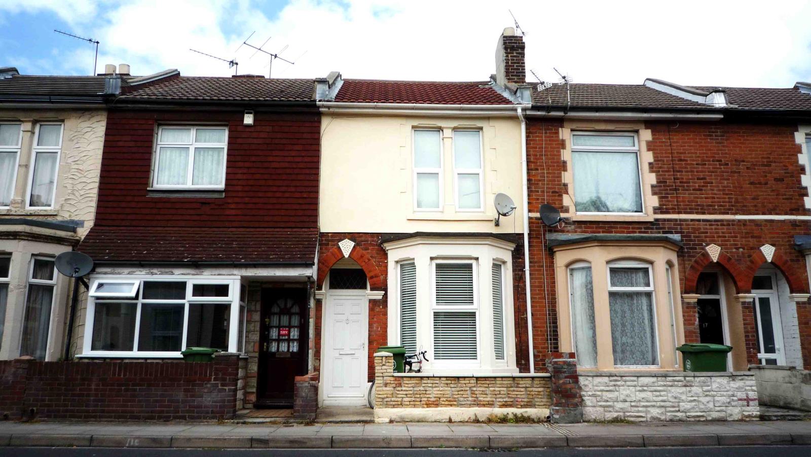 2 Bedroom Terraced House Sold in Portsmouth, PO1 2 Bedroom Terraced House Sold in Portsmouth, PO1